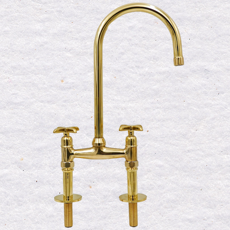 Elegant Mirrors & Faucets for Timeless Home Decor – Palmeraies